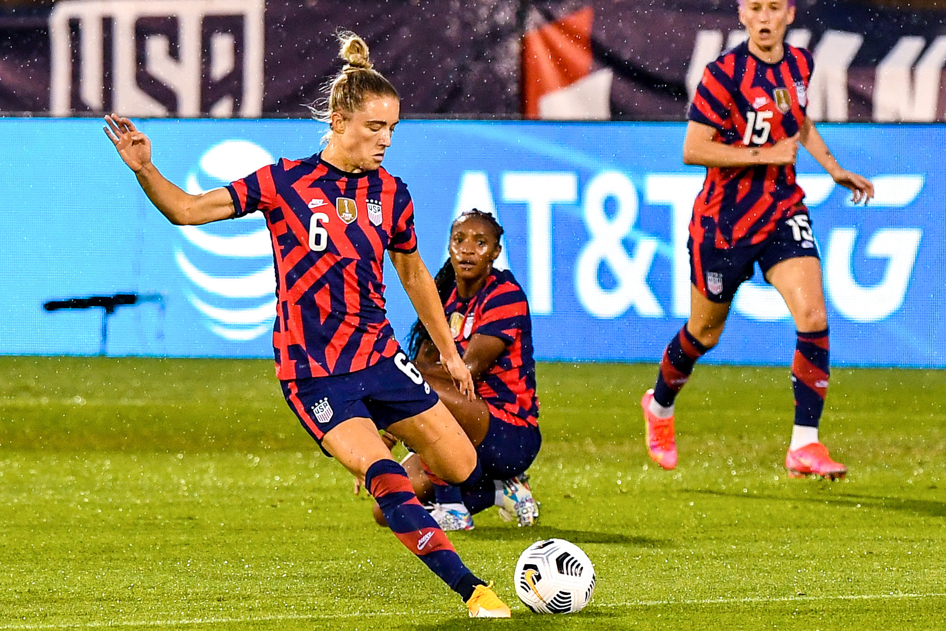 Kristie Mewis Departs West Ham United - Women's Football News